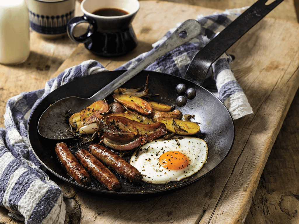 Beddar with Cheddar Smoked Sausage Links | Johnsonville